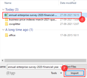 How to split a huge CSV file into smaller files on Windows 11 / 10