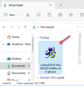 Microsoft Outlook Requires Update Before It Can Start issue