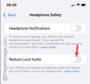 iPhone keeps lowering down volume automatically: Fix