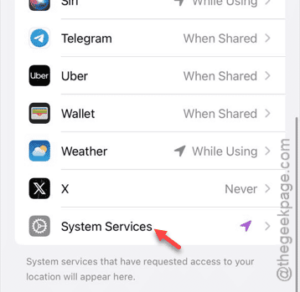 Location arrow on iPhone won't go away - Fix