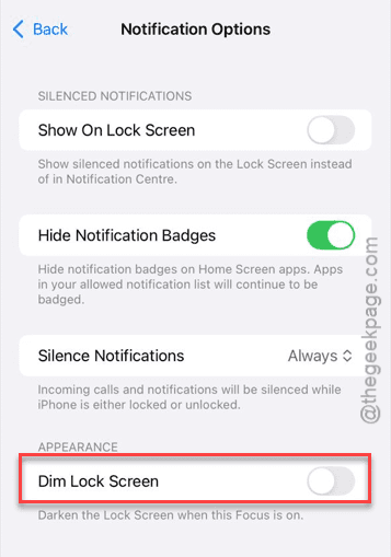 iPhone Wallpaper turns black on lock screen - How to fix